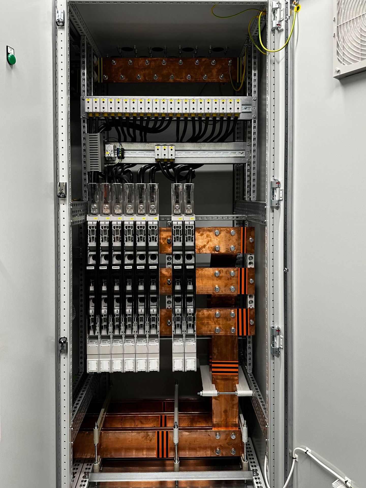 Výroba rozvaděčů :: SATREL